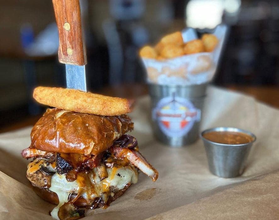 Park Ridge Insider: Marty Lennon on burgers at Beacon Tap, family meals ...