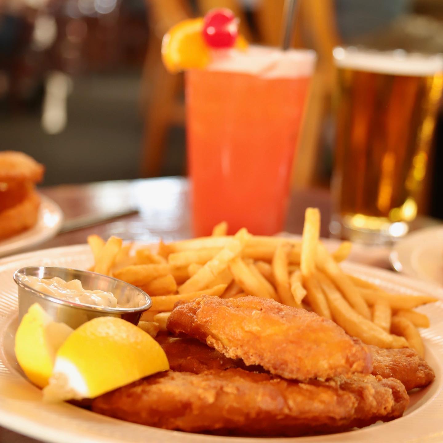 Good Eats at the Howard Street Inn: Graced with a friendly staff ...