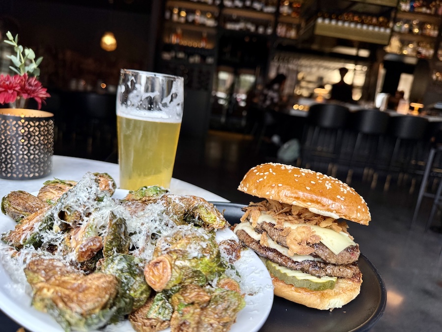 Night on the town: Candlelight U2 concert with a string quartet, dinner ...